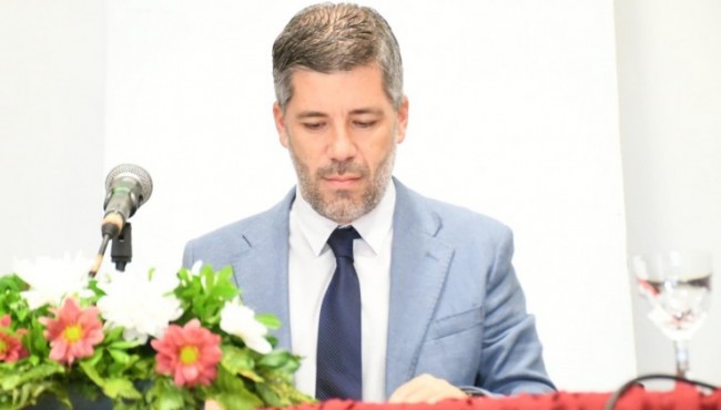 Emiliano Fernández propone Legislatura unicameral, limitar mandatos ...